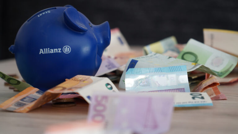 Buffetts Cash-Maschine: Die Rückkehr der Versicherungs-Giganten